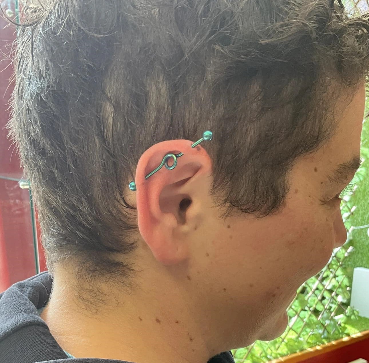 PIERCING et bijoux précieux en or pour le visage et le corps – ORAGE D'ACIER TATTOO